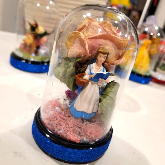 Other | Belle Ans Mrs Potts In The Globe With Rose Disney Beauty And ...